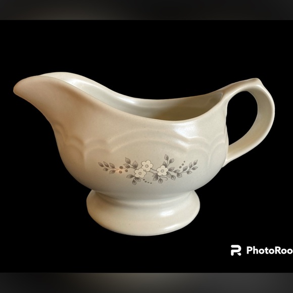 Pfaltzgraff | Dining | Vintage Pfaltzgraff Heirloom Gravy Server | Poshmark